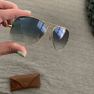 Ray-Ban | Accessories | Rayban Classic Aviator Gradient Sunglasses With ...